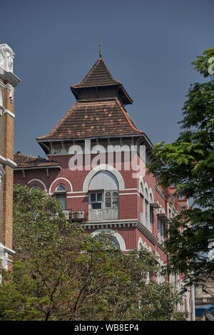 18 Feb 2007-Heritage Navsari Building, Opposite Handloom House, 240, Dr ...
