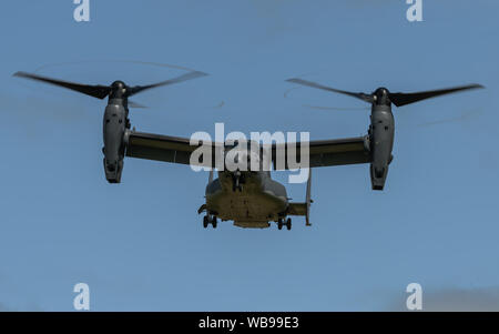 V-22 Osprey tilt rotor propeller VSTOL vertical short takeoff and ...
