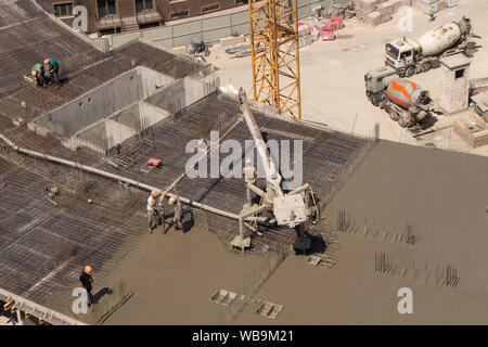 pouring concrete slab Stock Photo - Alamy