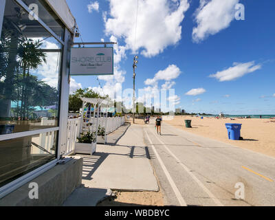 Shore Club Restaurant at North Avenue Beach. Chicago, Illinois Stock ...
