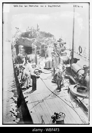 Gen. Sir Ian Hamilton, Photograph shows Sir Ian Standish Monteith ...