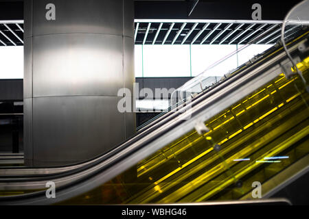 The escalator for the new Elizabeth Line at Canary Wharf station in ...