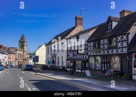 Welshpool Broad street. Market building Stock Photo - Alamy