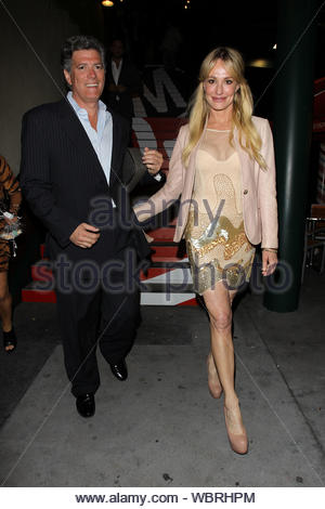 Taylor Armstrong and her boyfriend John Buhler go for dinner at Stock ...