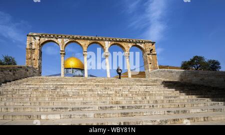 Jerusalem, Old City, The Golden Gate, (eastern gate) leads to Temple ...