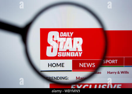 Daily Star website on computer screen Stock Photo - Alamy