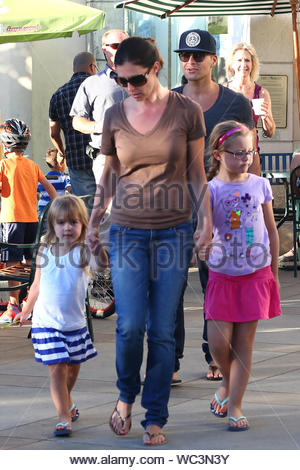 Joey Lawrence And His Wife Chandie And Children