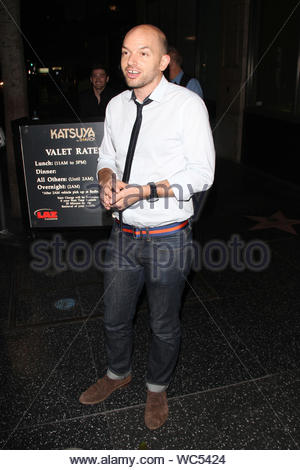 Actors Paul Scheer and his wife June Diane Raphael arrive at the 16th ...
