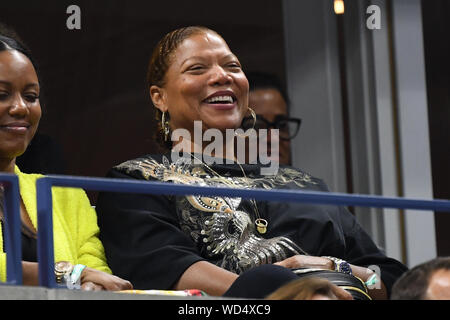 FLUSHING NY- AUGUST 28: Queen Latifah is seen watching Coco Gauff Vs ...