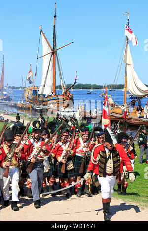 British soldiers during the 1809 Walcheren Campaign Napoleonic battle ...