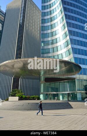 EDF Tower, La Defense, Hauts-de-Seine, Puteaux, Paris, France Stock ...