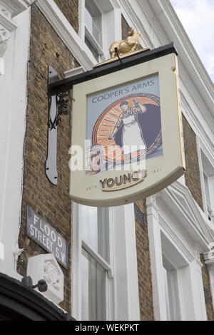 The Coopers Arms, Chelsea, London Stock Photo - Alamy