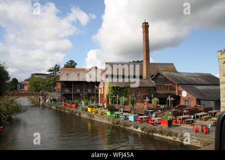 Cox's yard, Stratford upon Avon, riverside restaurant, Bankside Stock ...