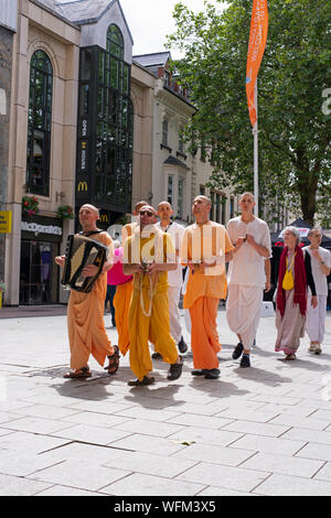 Hare Krishna walk through Cardiff number 3855 Stock Photo - Alamy