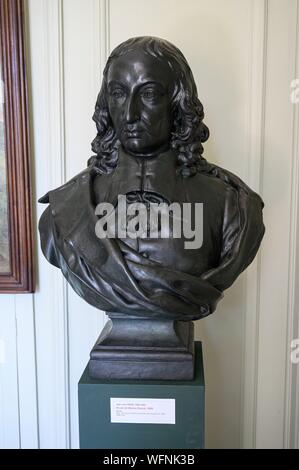 Blaise Pascal statue in Pascal square, sculpture réalisée par Eugène ...