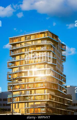 France, Paris, Massena ZAC, Paris XIII, HOME first high rise ...