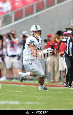 Portland State tight end Charlie Taumoepeau runs a drill at the NFL ...