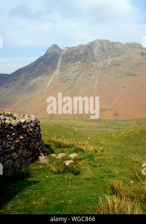 Pike of Stickle and The Langdale Pikes near Dungeon Ghyll in Lake ...