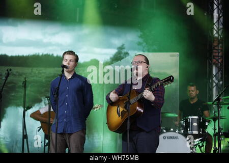 Angelo Kelly & Family live im Konzert in der Landskron Kulturbrauerei ...