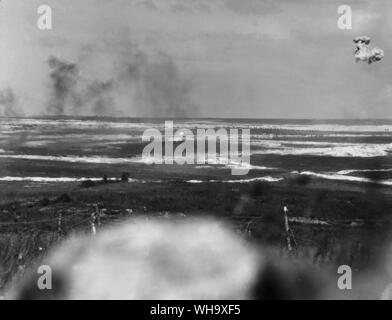 Battle of Albert British troops attacking German trenches near Mametz ...