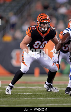 Cincinnati Bengals tight end Mason Schreck runs a drill during ...