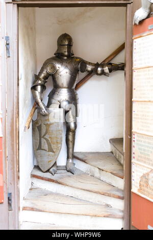 European Medieval Suit Of Armour (Armor) With Helmet Stock Photo - Alamy