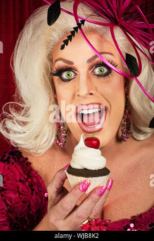 Actor / actress, drag queen and singer and songwriter RuPaul Andre ...