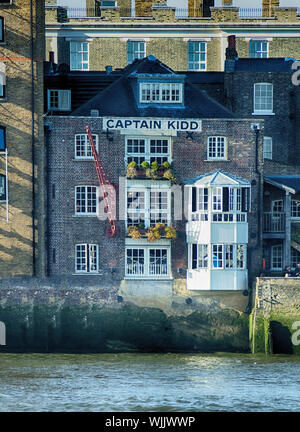 Captain Kidd Pub, Thameside, London Stock Photo - Alamy