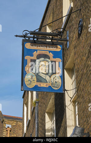 Captain Kidd pub sign in London England Stock Photo - Alamy