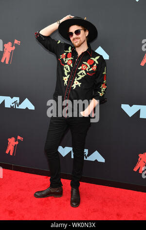 Jamie N Commons attends the 2019 MTV Video Music Awards at Prudential ...