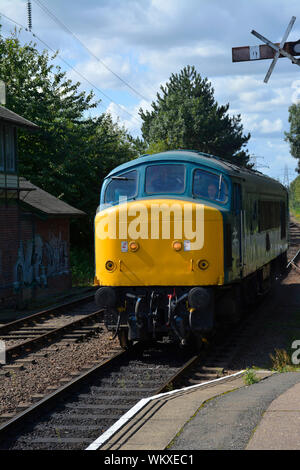 Class 45 diesel electric locomotive 45041 Royal Tank Regiment departs ...