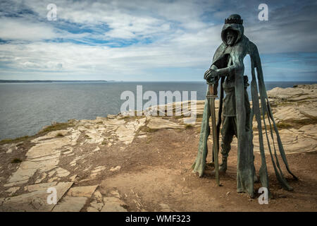 King Arthur statue in Tintagel Stock Photo - Alamy