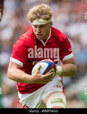 Aaron Wainwright of Wales during the Quilter Nations Series 2025 match ...