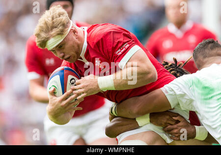Aaron Wainwright of Wales during the Quilter Nations Series 2025 match ...