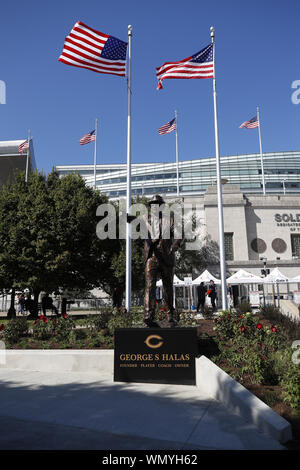 The newly dedicated statue of Chicago Bears founder George S. Halas ...