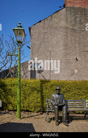 Tameside landmarks, artist L. S. Lowry statue memorial at Mottram in ...