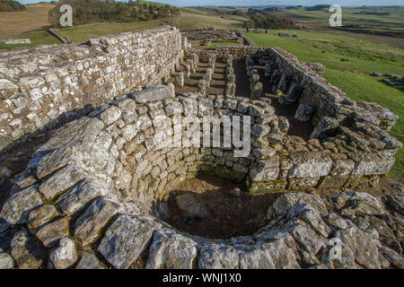 The granary and corn drying kiln at Housesteads Roman Fort, Hadrian's ...