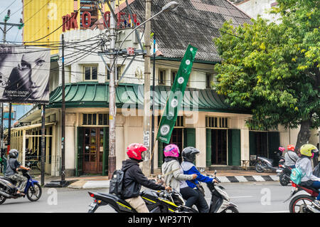 Toko Oen, Dutch Colonial-style Restaurant and Ice Cream Parlour ...