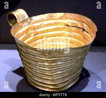 ancient, Greek, gold, cup, history Stock Photo - Alamy