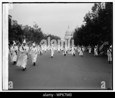 Ku Klux Klan parade, Washingotn, D.C., on Pennsylvania Ave., N.W. 1920 ...
