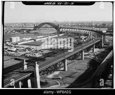 Hell Gate railroad bridge seen from Sunnyside Queens in NYC designed by ...