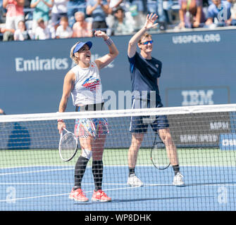 Bethanie Mattek-Sands (USA), Jamie Murray (Great Britain) pose with trophy after winning mixed ...