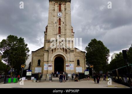 Saint Pierre de Montrogue church at Alesia, Place Victor and Helene ...