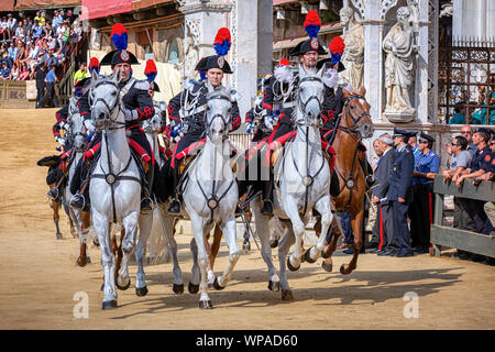 Cavalry parade by the carabinieri, Palio di Siena, historical parade ...