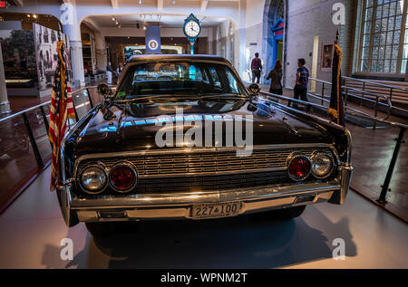 John F Kennedy 1961 Lincoln Presidential Limousine at The Henry Ford ...