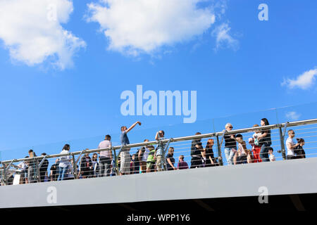 Kiev, Kyiv: glass floor Klitschko Pedestrian-Bicycle Bridge in , Kyiv ...