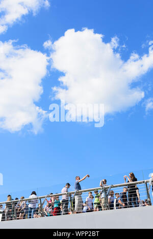 Kiev, Kyiv: glass floor Klitschko Pedestrian-Bicycle Bridge in , Kyiv ...