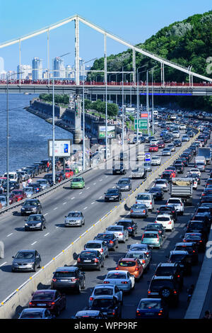 Kiev, Kyiv: road at west bank of river Dnipro (Dnieper), clogged ...