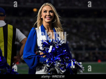 The Dallas Cowboys Cheerleaders perform a dance routine for the crew in ...