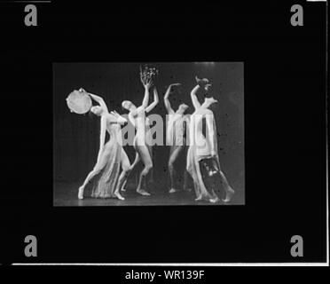 Marion Morgan dancers Stock Photo - Alamy